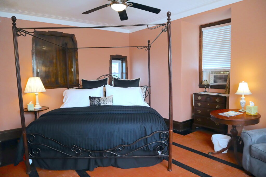 Our Rooms – Marble Mansion Inn